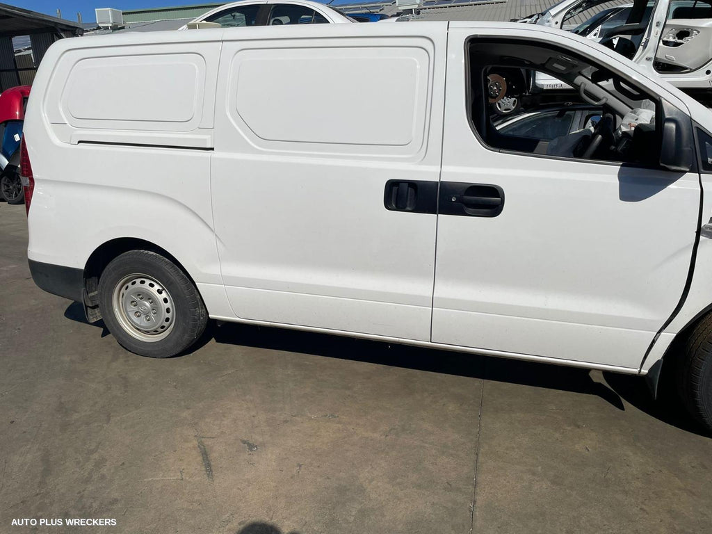 2019 Hyundai Iload/imax Front Seat