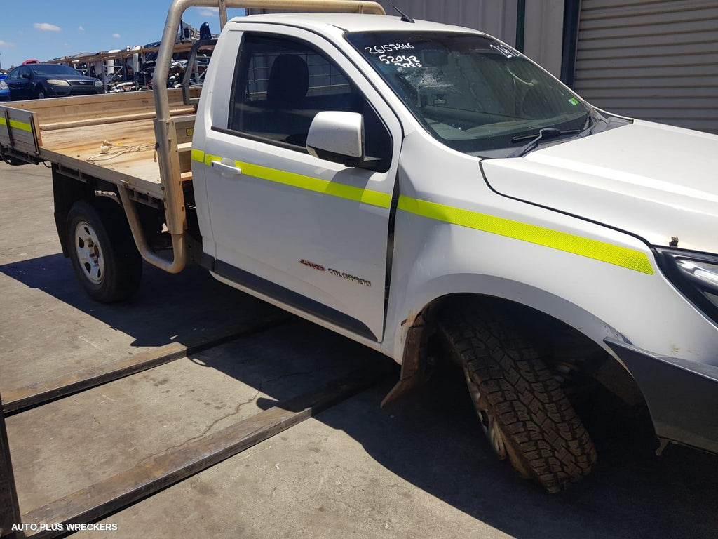 2016 HOLDEN COLORADO GRILLE